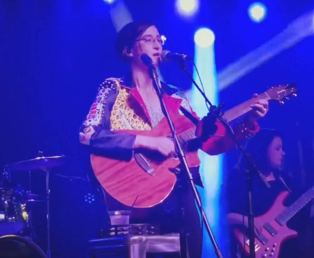 LINGER - Cranberries Tribute Band - ProTributeBands.com